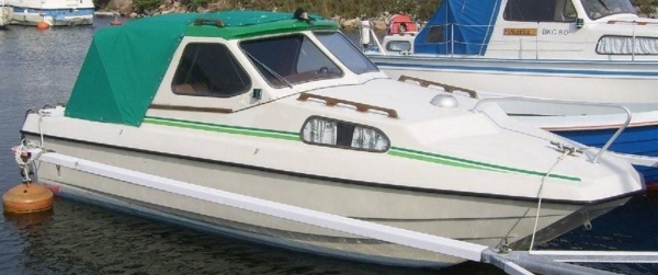 Flipper 580 Cabin - Henricssons Båtkapell