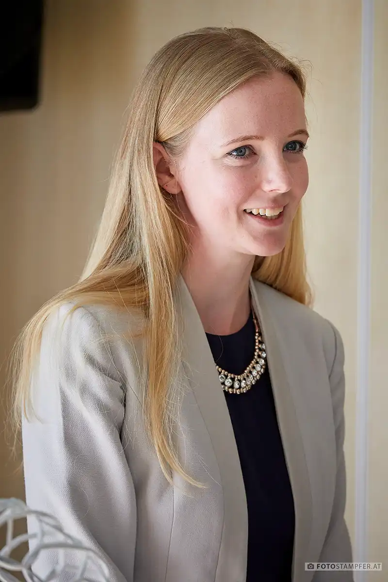 Traurednerin Julia Hackl