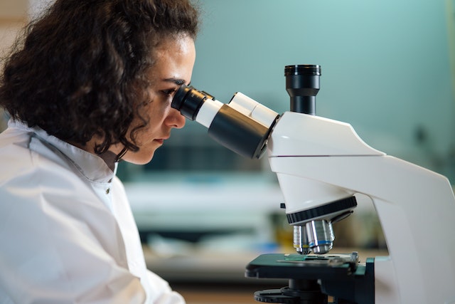Relieve Burnout and Stress with modern LIS Software & Laboratory Automation