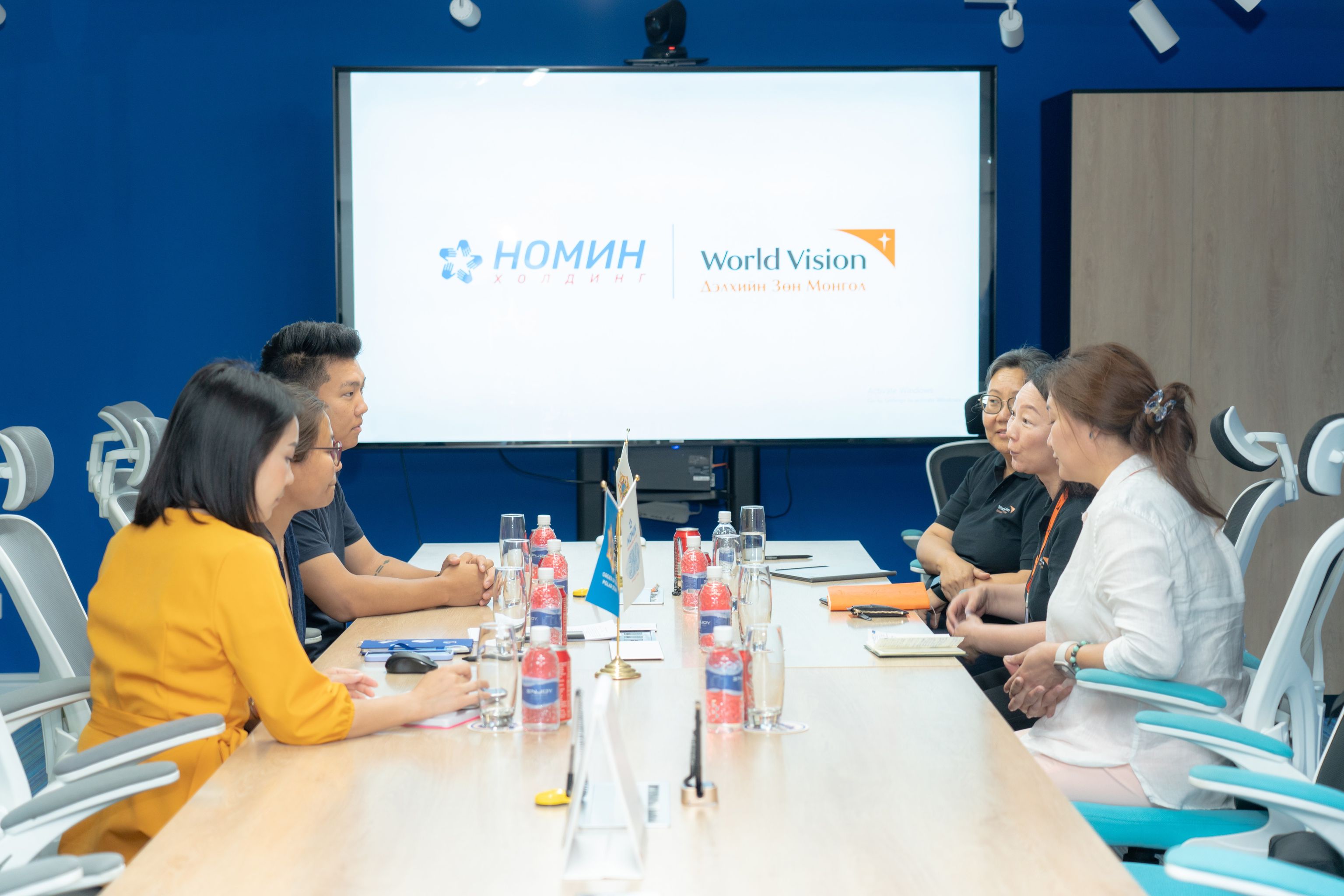 Nomin Holding - НОМИН Холдинг компани Дэлхийн зөн ОУБ-тай хүүхэд ...