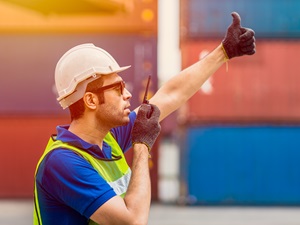 Heavy Equipment Spotter Safety: Navigating Jobsite Hazards