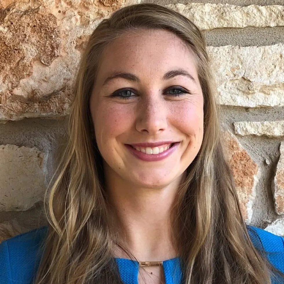 Our Team - Dr. Lauren Steele, PT, DPT | Origin