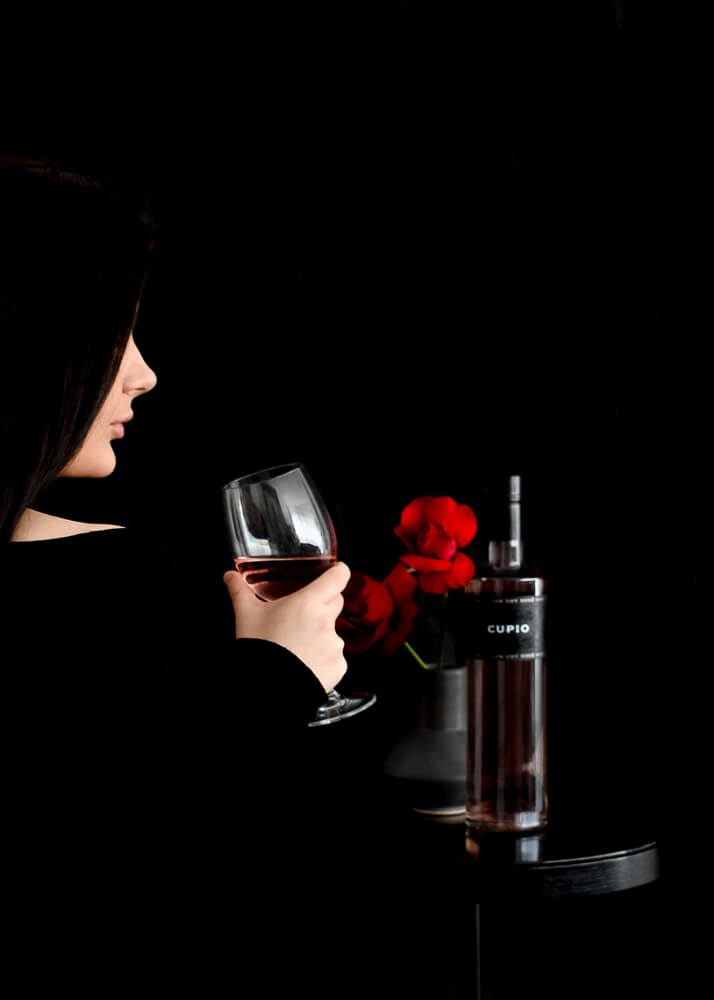 Yes way Rosé! Your ultimate guide to styling inspirational wine photos