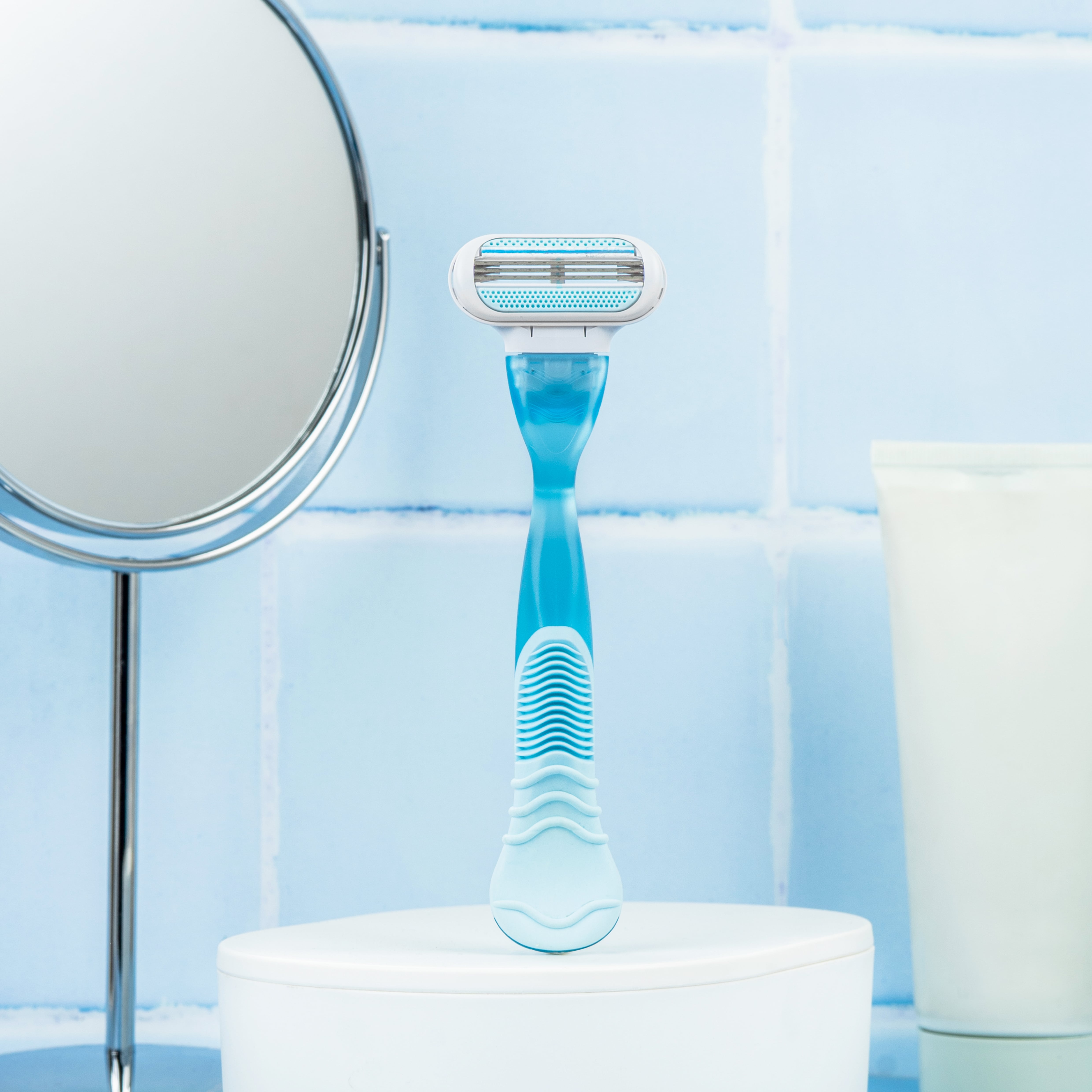 Architectural experience trains Dishank's eye in contrast and composition