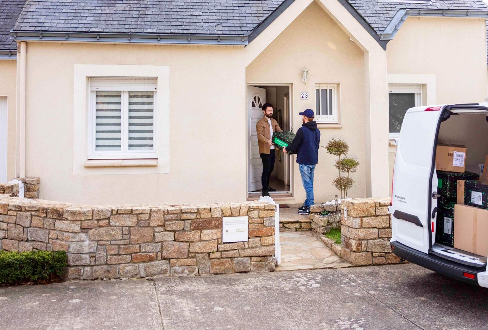 LivingPackets - Intelligence at the heart of delivery