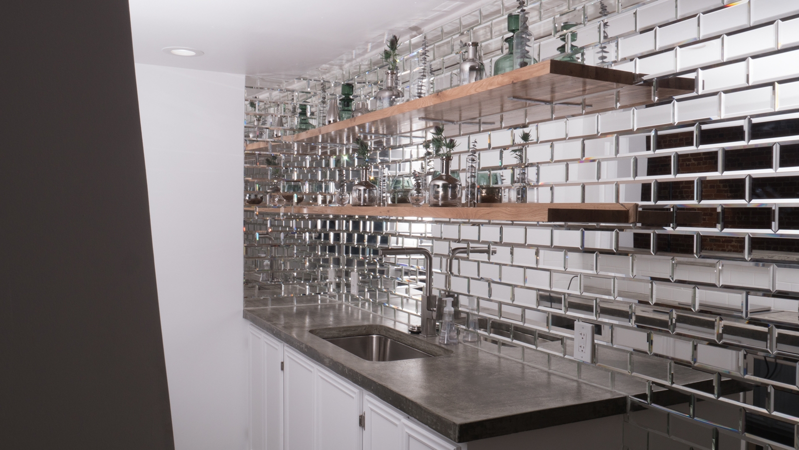 Rentals at Ronin Art House