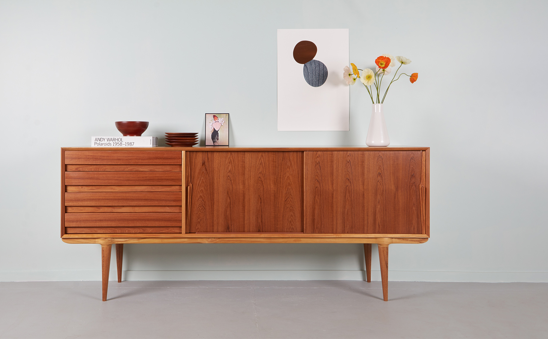 GOOD FORM — Timeless design from Omann Jun