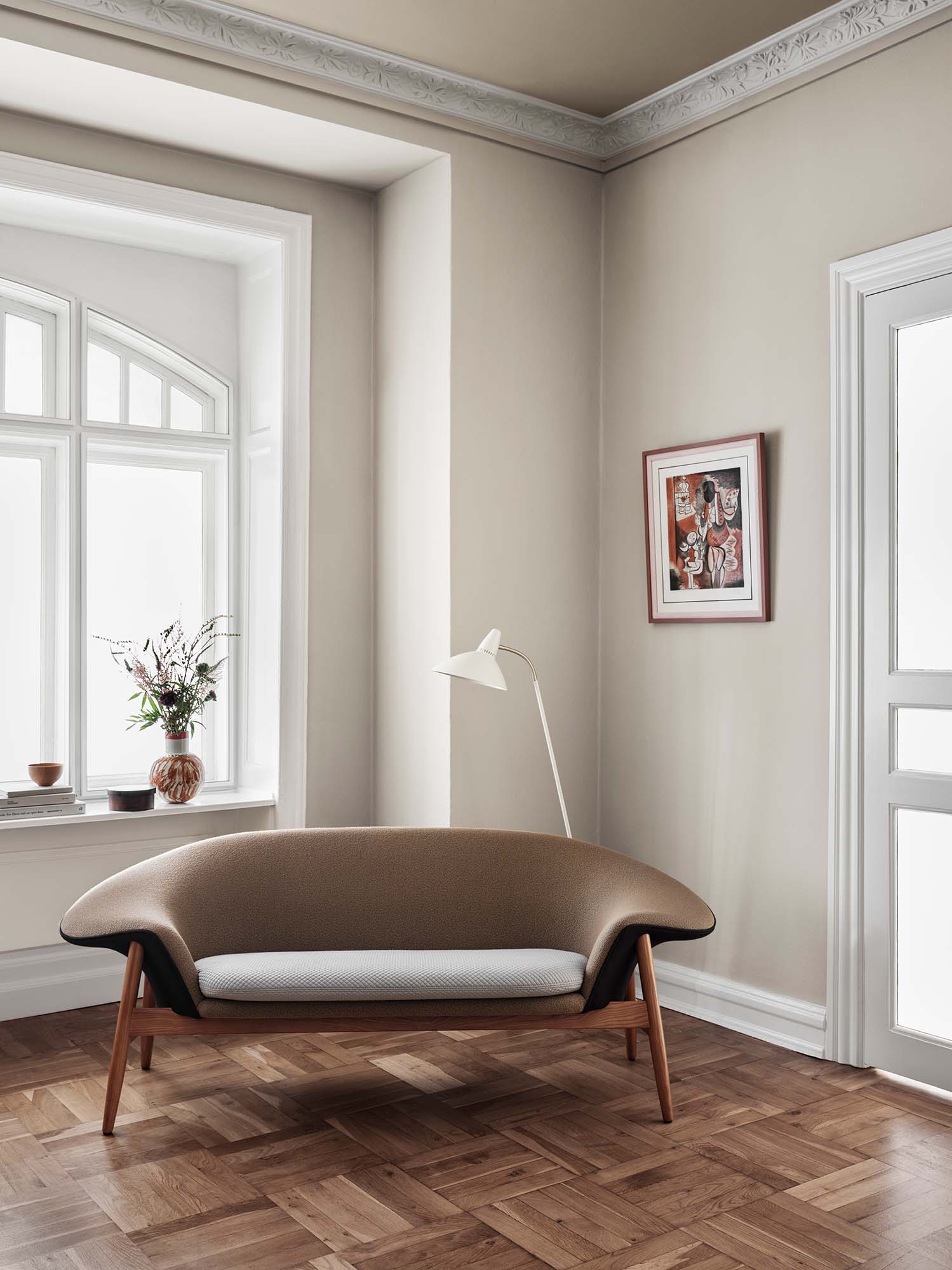 Warm Nordic Fried Egg Sofa – GOOD FORM