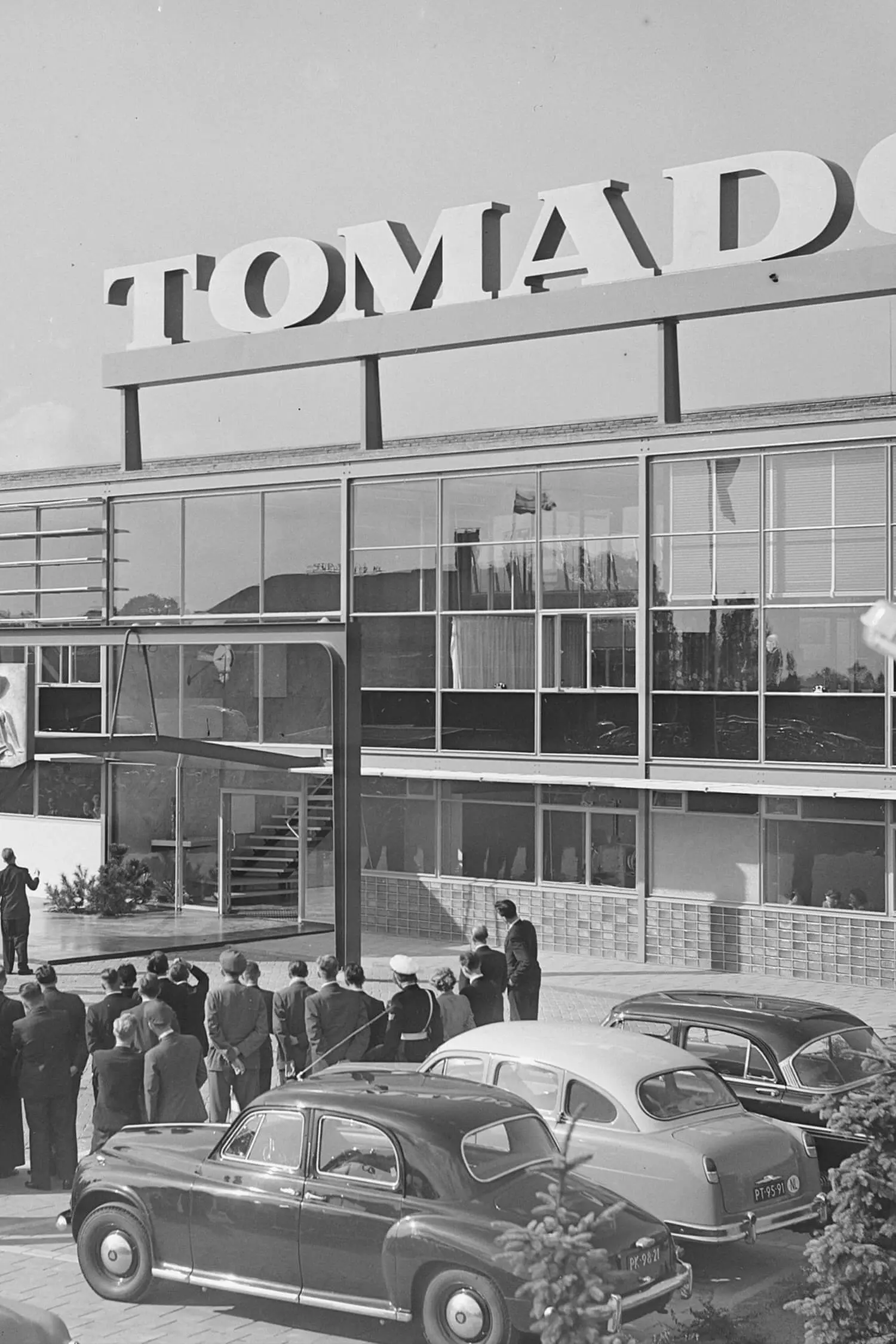 Tomado Tomado Shelving System | White – GOOD FORM