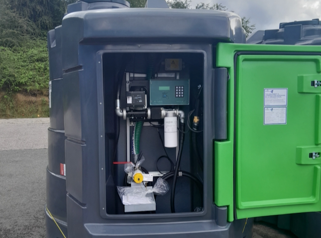 Five Jigsaw units ready to use on brand new diesel tanks