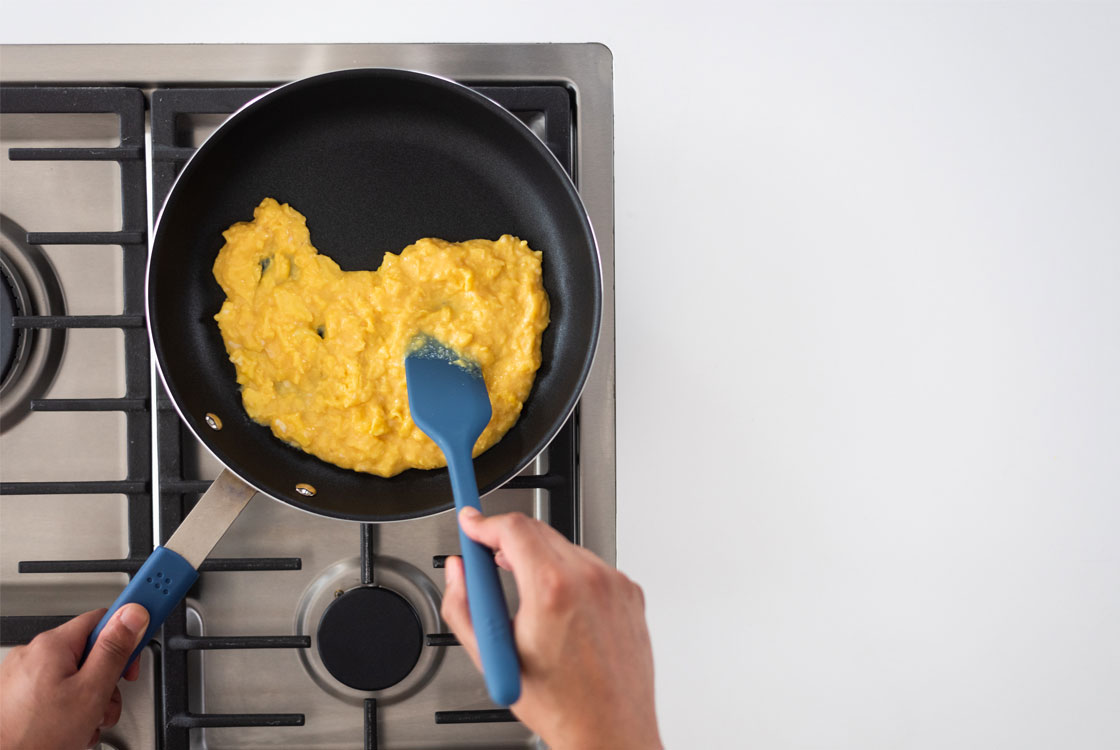 Misen Pan Review: Testing Misen's Nonstick and Carbon Steel Pans