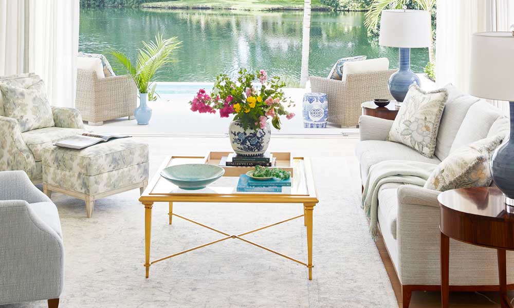 20 Designer Ideas to Decorate a Coffee Table