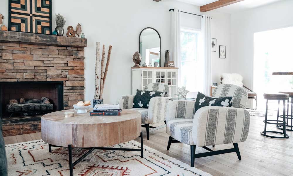 20 Designer Ideas to Decorate a Coffee Table