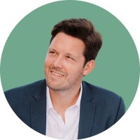 Full Stack Entrepreneur | Newsletter