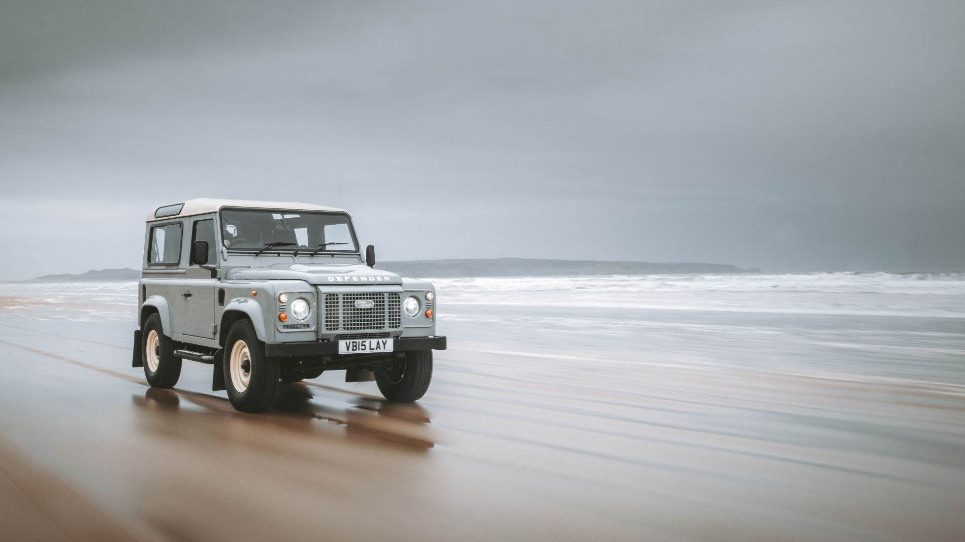 TopGear South Africa | Classic Land Rover Defender Works V8 Islay ...