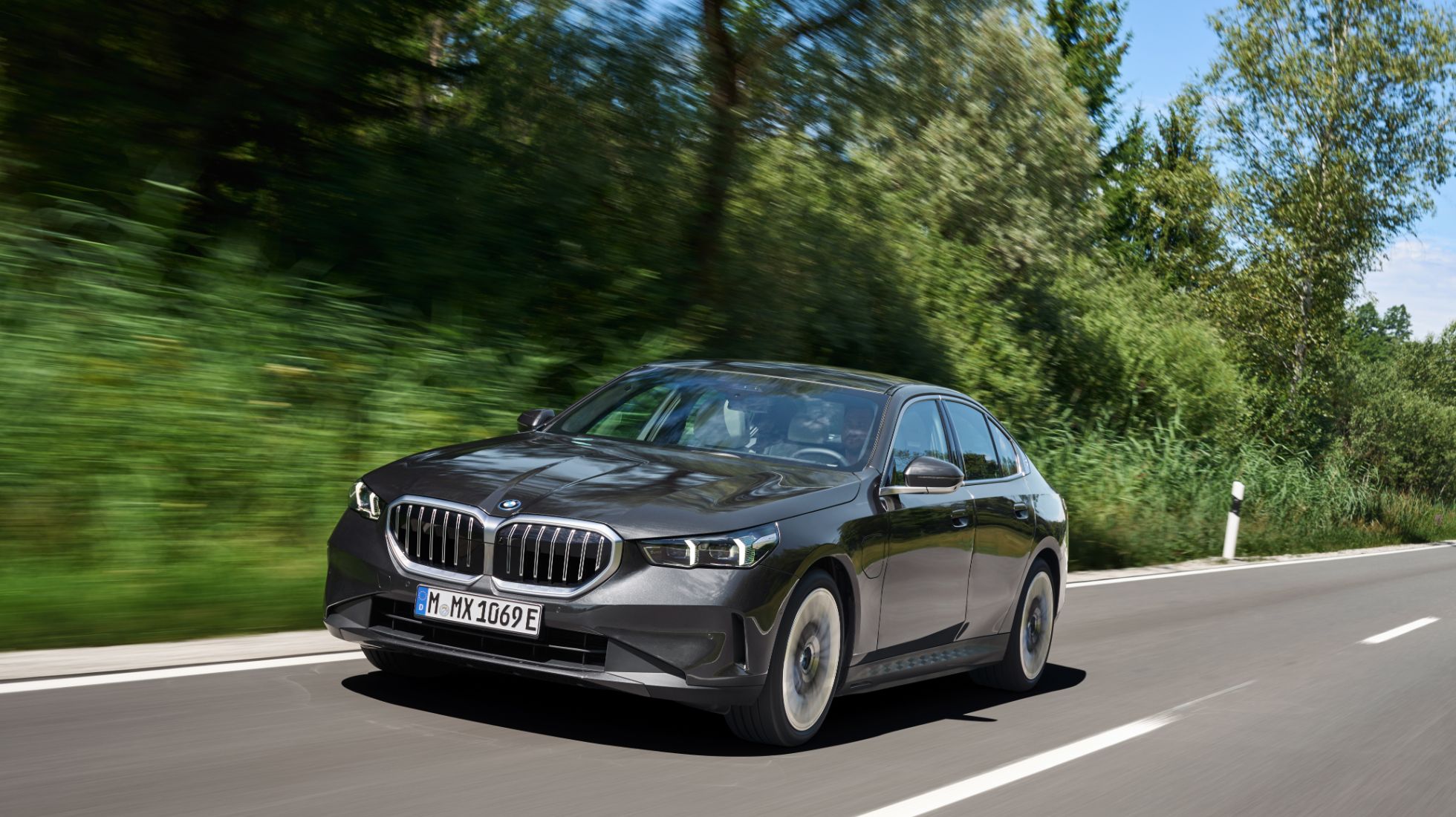 TopGear South Africa | BMW's 5 Series Plug-In Hybrid Debuts: A Best of ...
