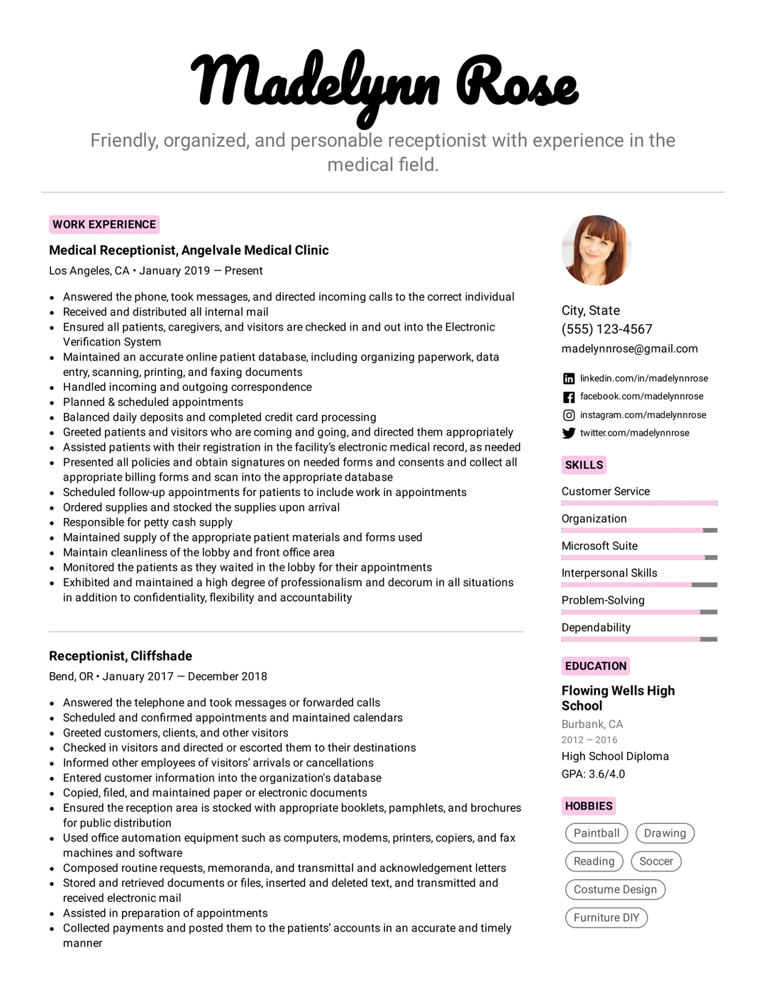 Two-Column Resume Templates & Formats for 2022 | Easy Resume