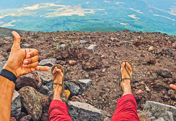 Earthrunners Circadian vs. Decathlon Forclaz Trek 500 | Barefoot ...