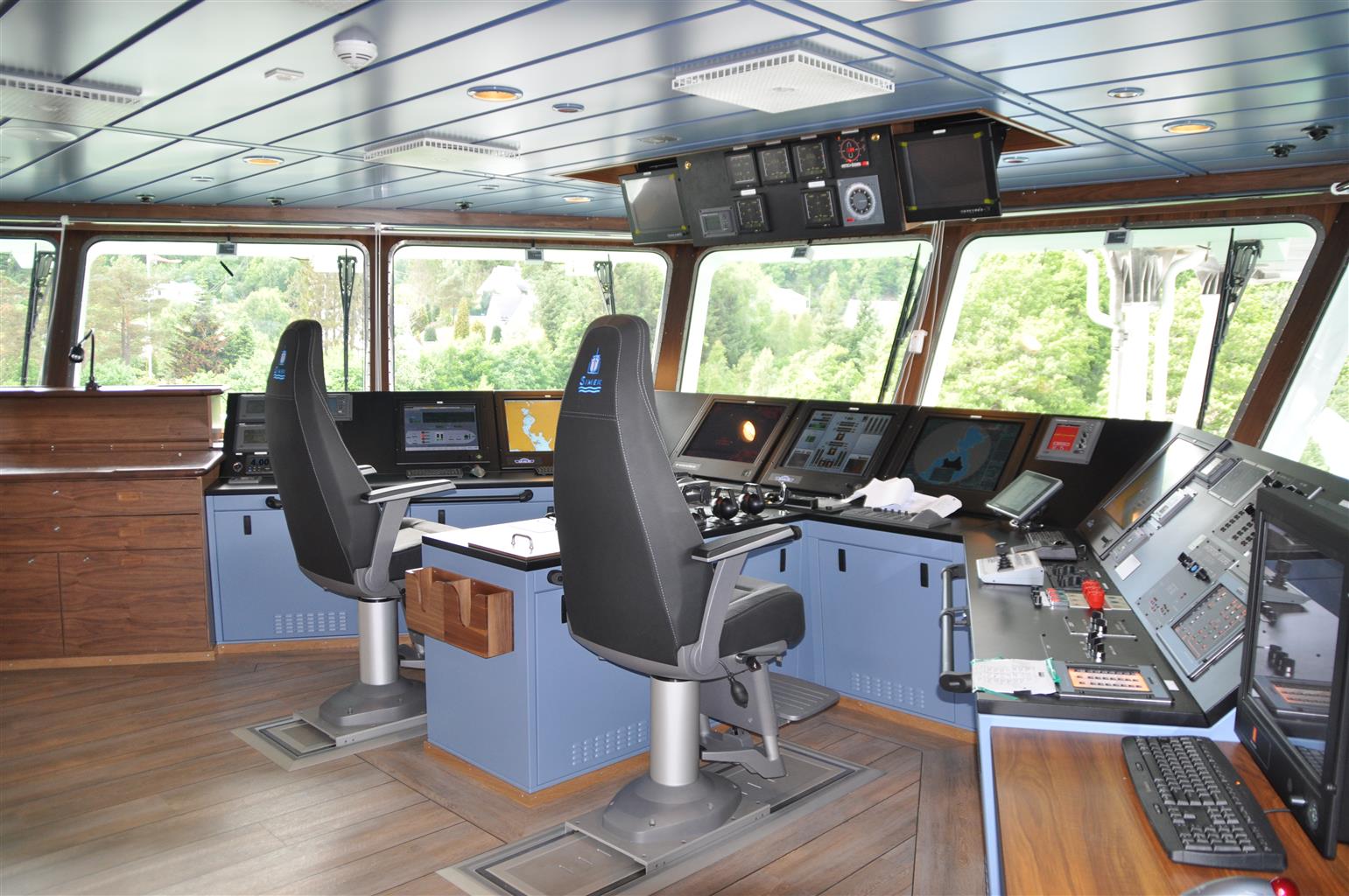 Stril Server | Simon Møkster Shipping