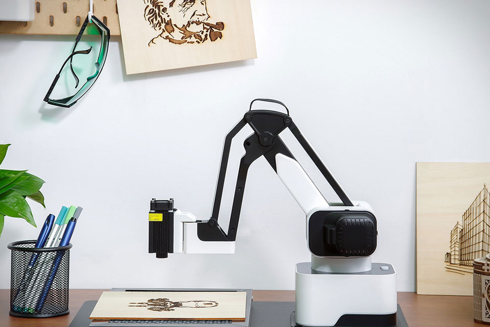 Rotrics Modular All-In-One Desktop Robot Arm