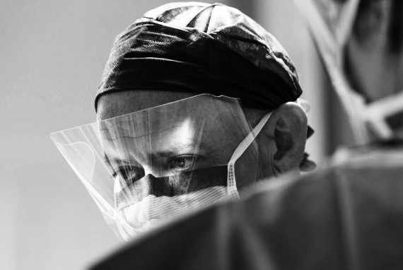 About Dr Kenneth Cutbush - Shoulder Clinic