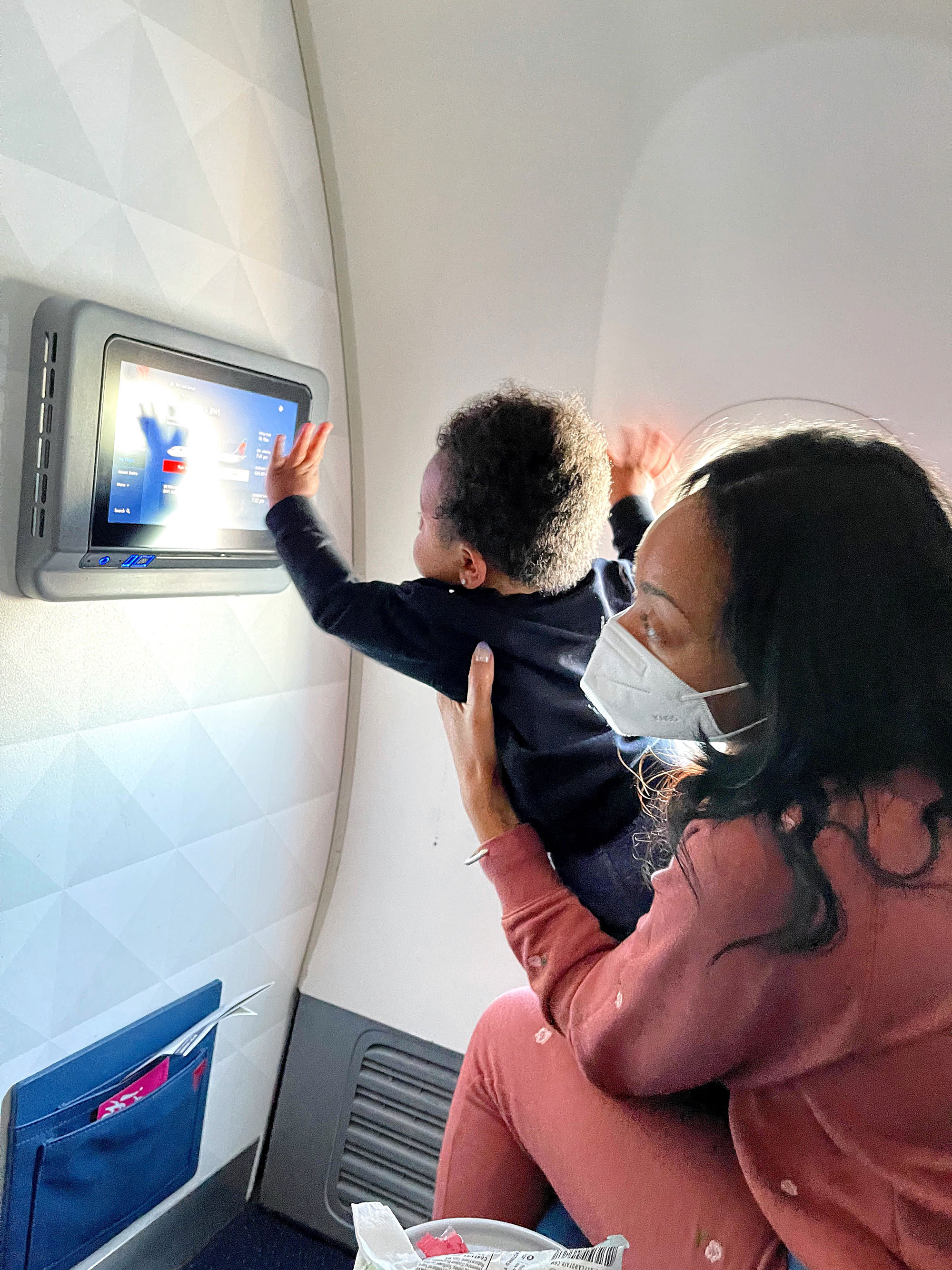11 Essentials To Get You Through Flying Alone With Your Child | Life ...