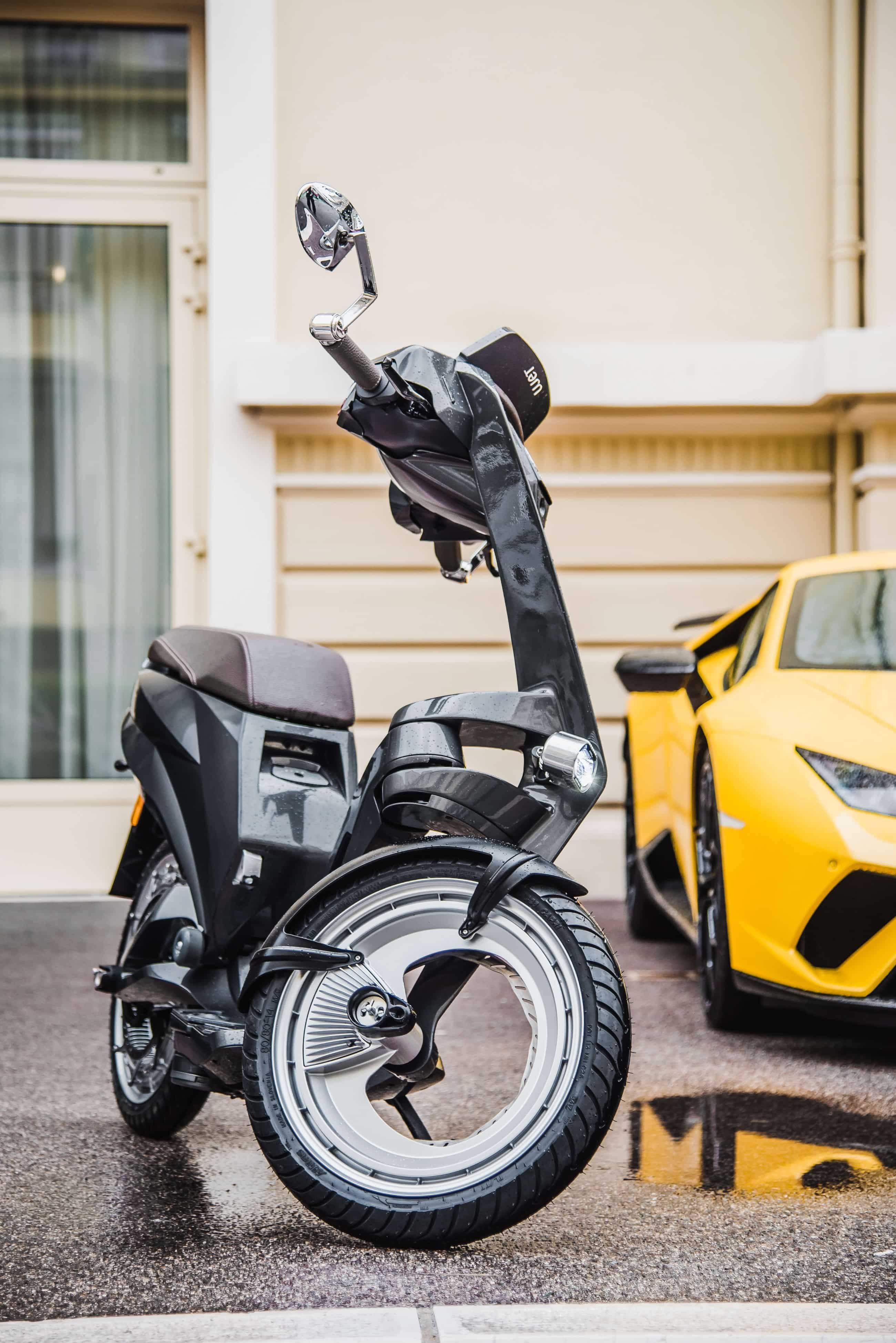 Ujet Scooter Founders Edition