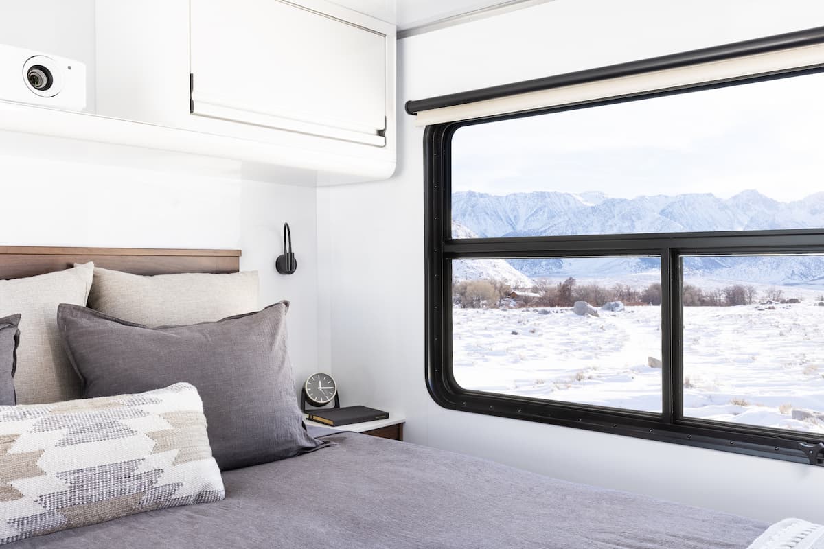 Top 5 Features of Winter Ready Travel Trailers