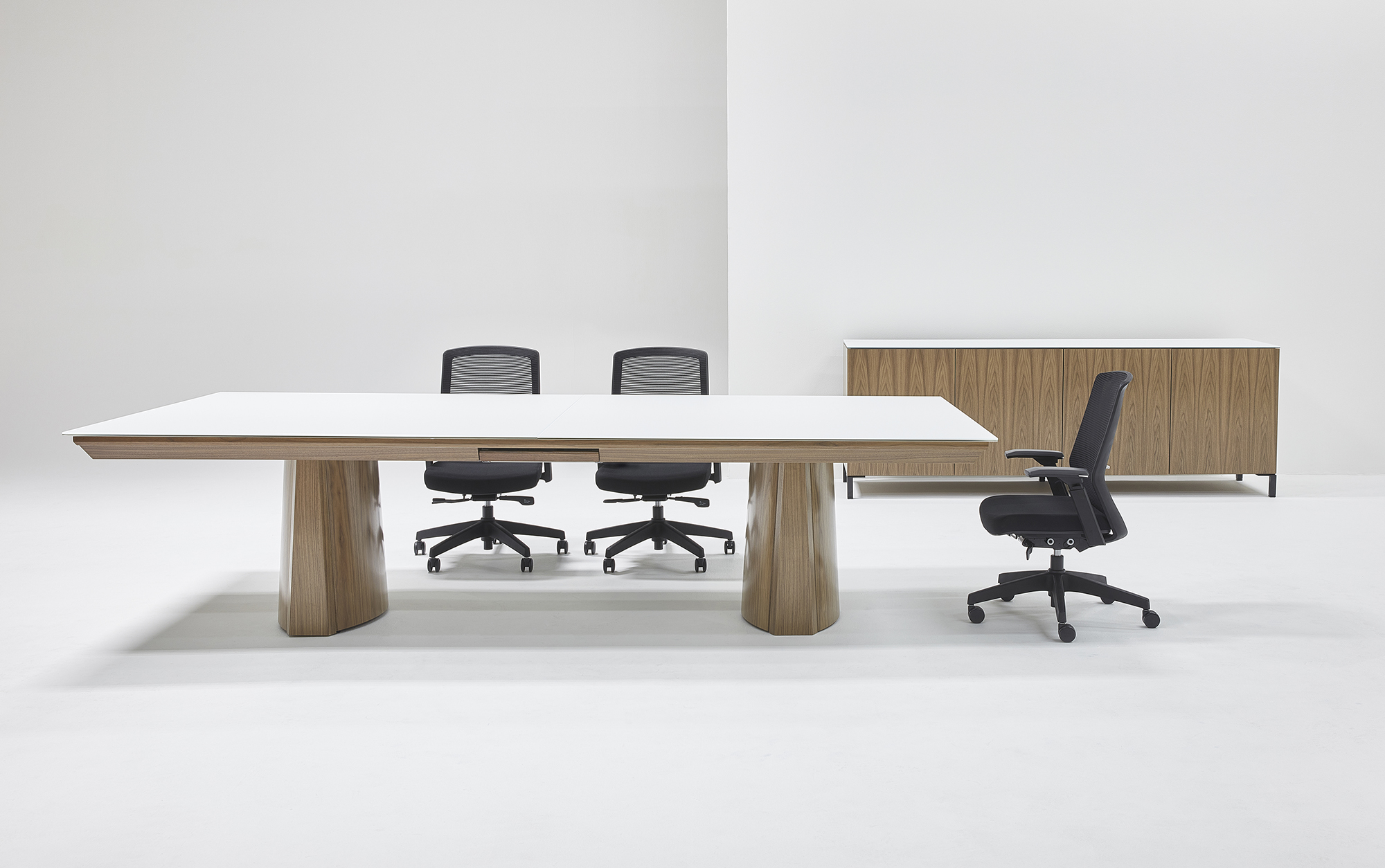 Vox® Conference - Tower Base