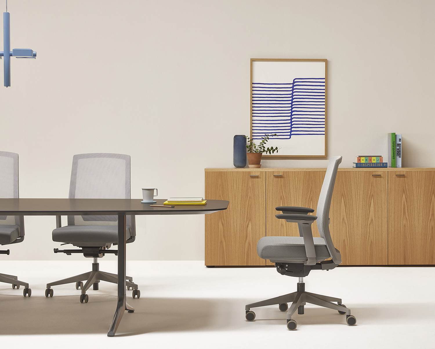 Gateway™ Edge Conference Table
