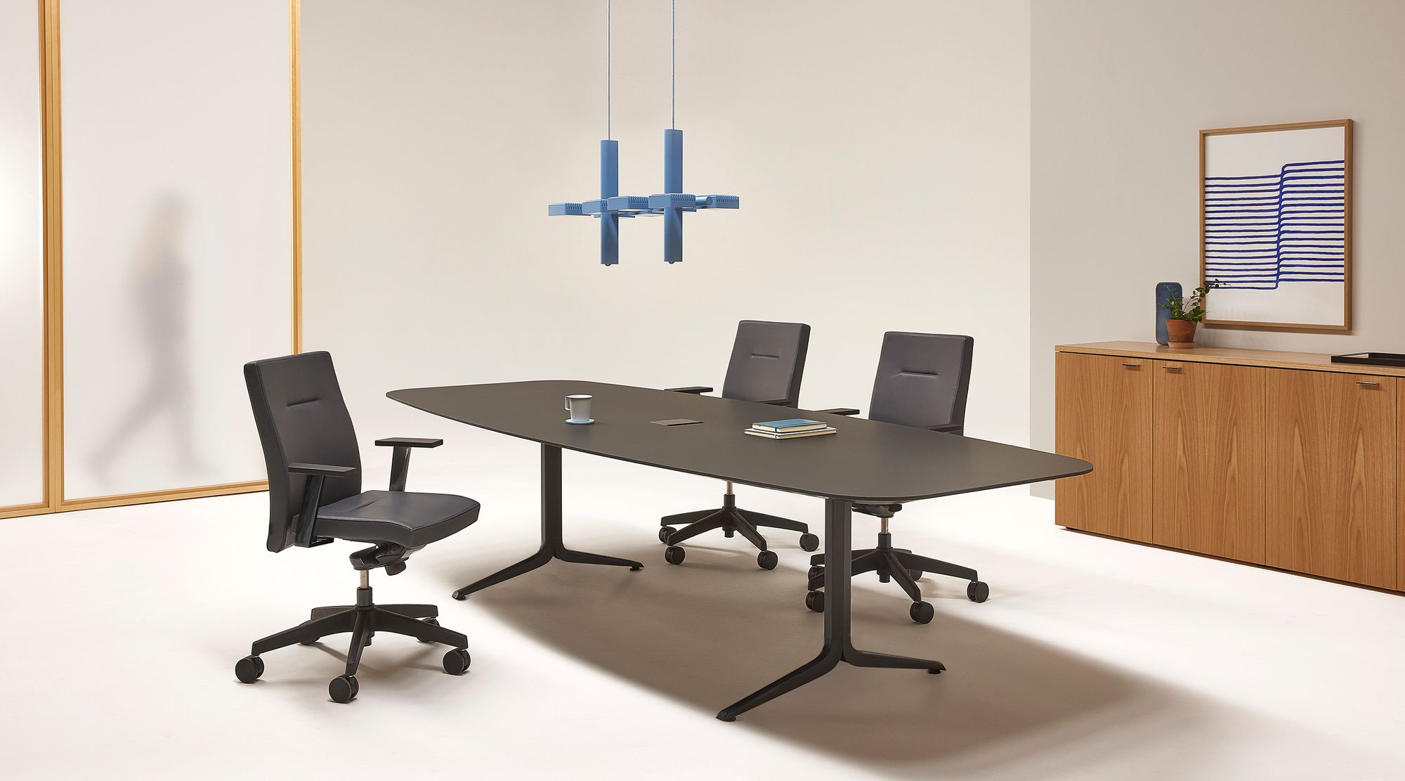 Gateway™ Edge Conference Table