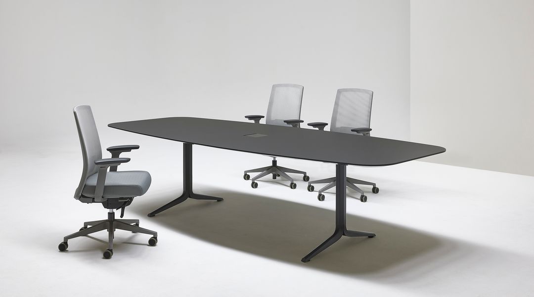 Gateway™ Edge Conference Table