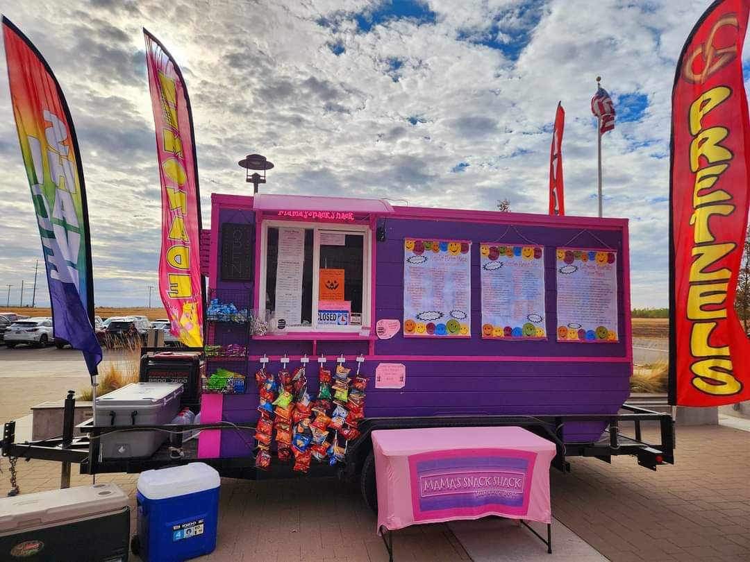 Mama's Snack Shack | Okie Food Trucks
