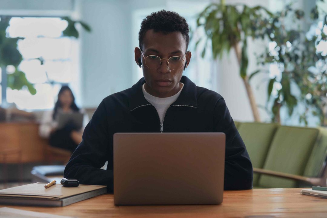 How to Start Your Own Business: 17 Steps for Success