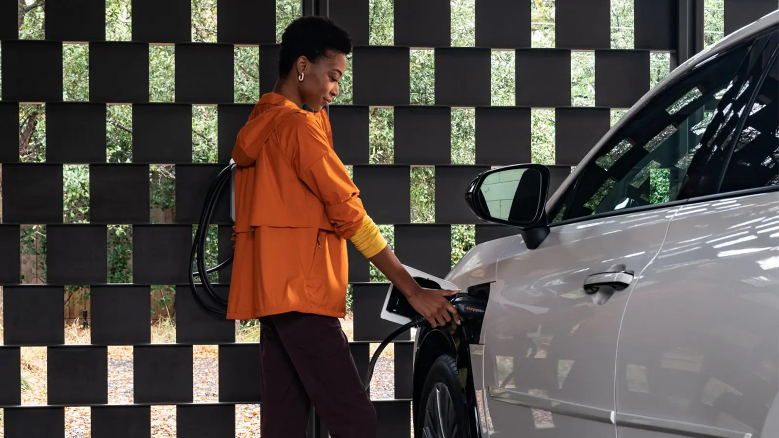Lexus and ChargePoint Partner for Home Charging | GreenCars