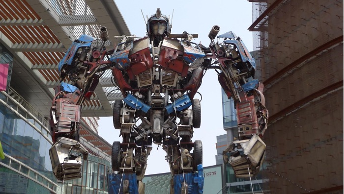 Evolving Depictions of Robots in Film and TV