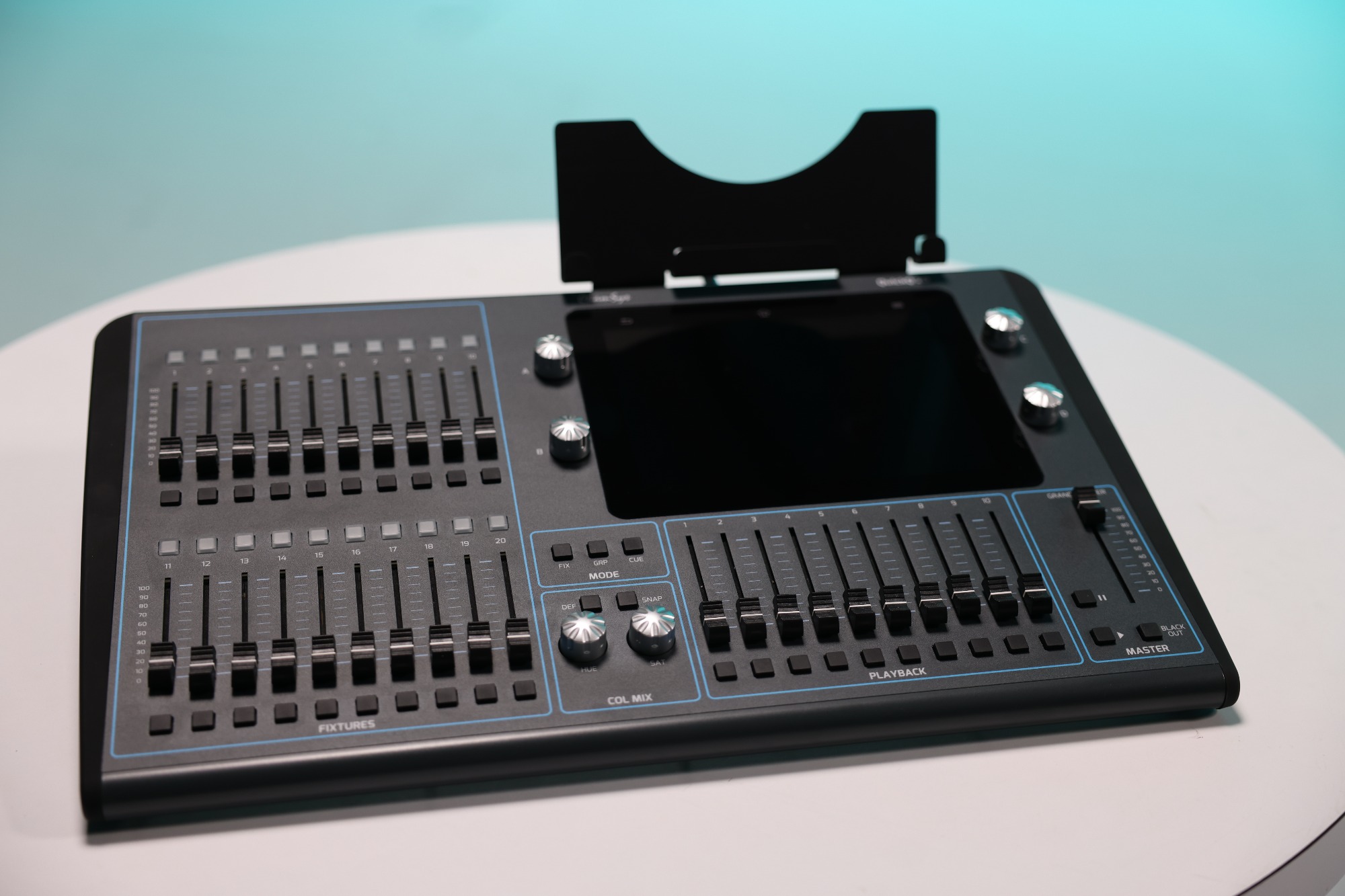 We Got a Lighting Board!