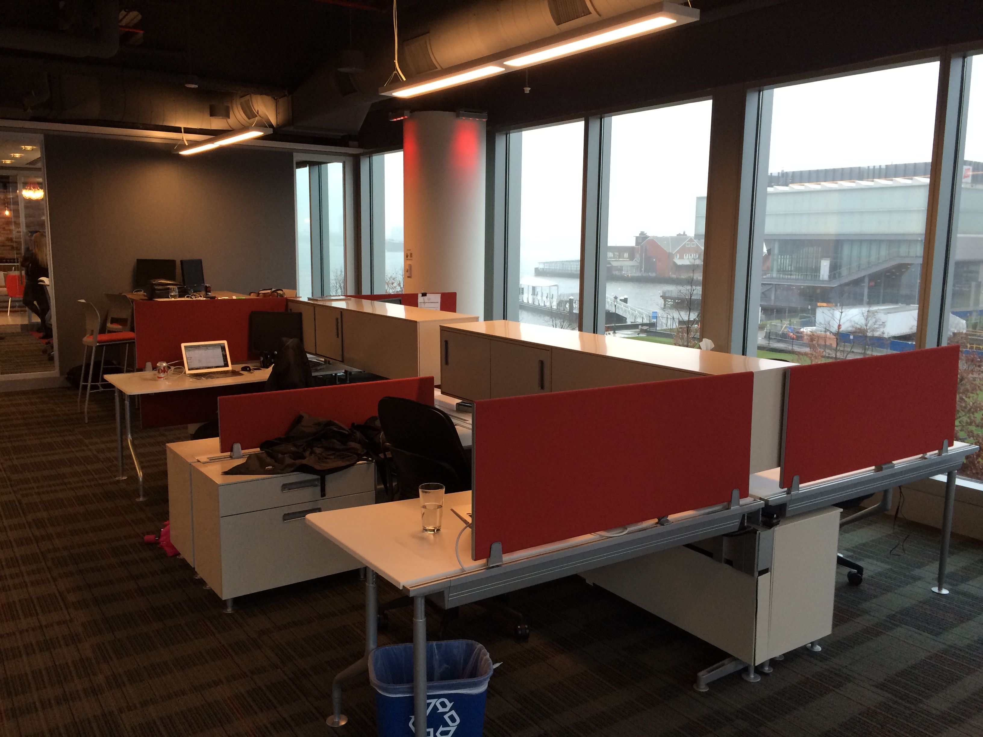 The T3 Office Tour | Robin