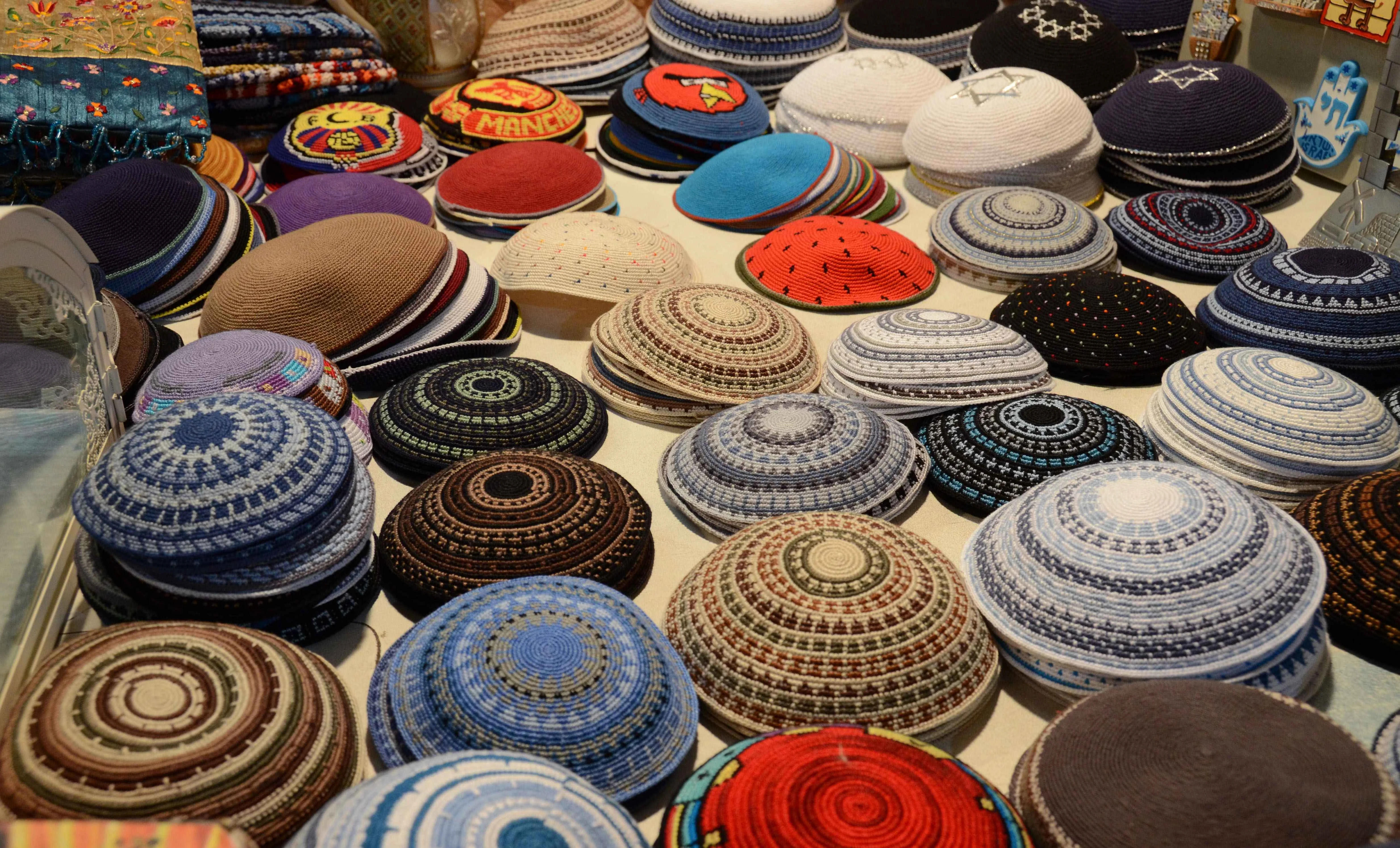 Quelle est l’origine et le sens de la kippa dans le judaïsme