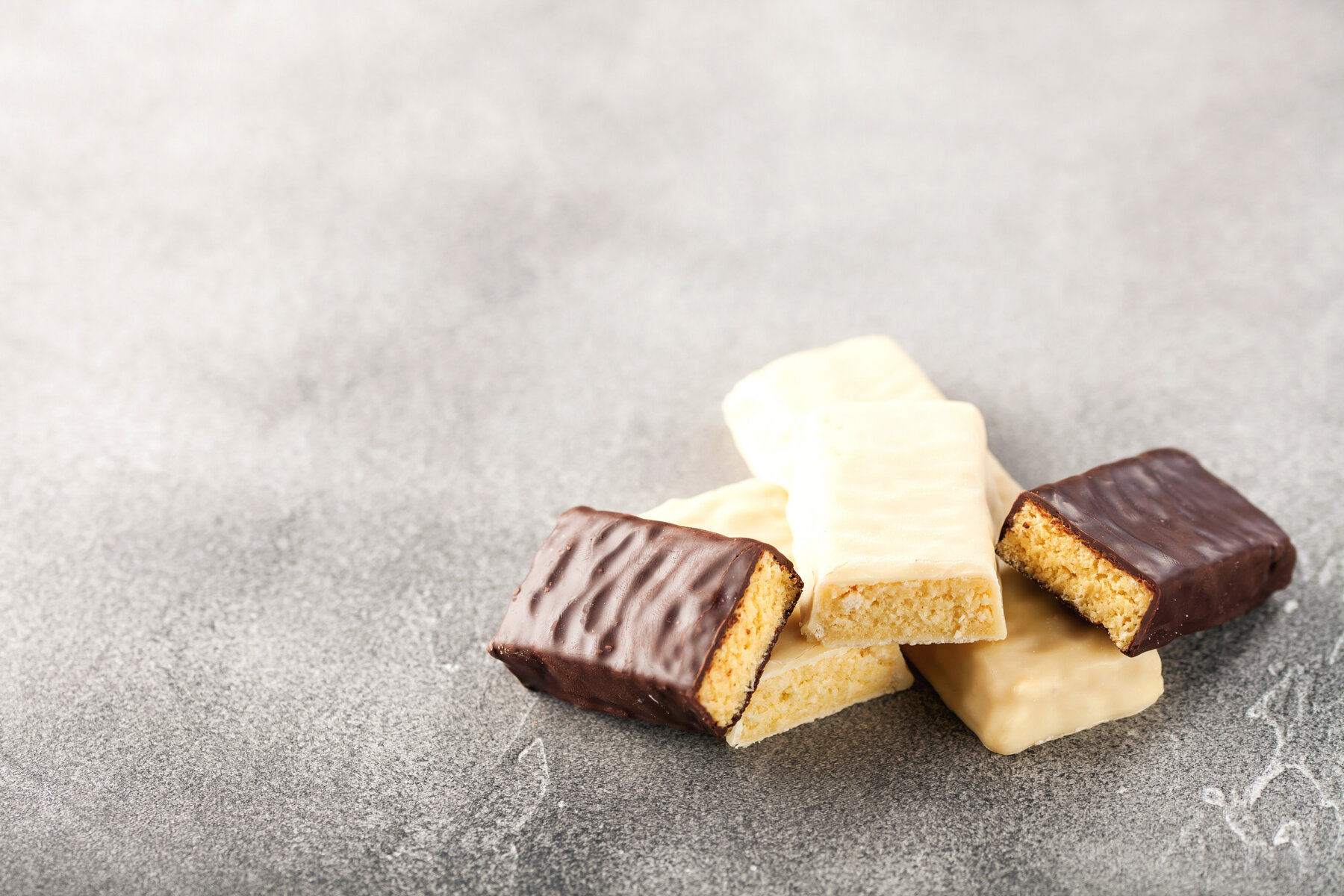 Curb Chocolate Addiction: 3 Tips for Controlling Your Sweet Tooth