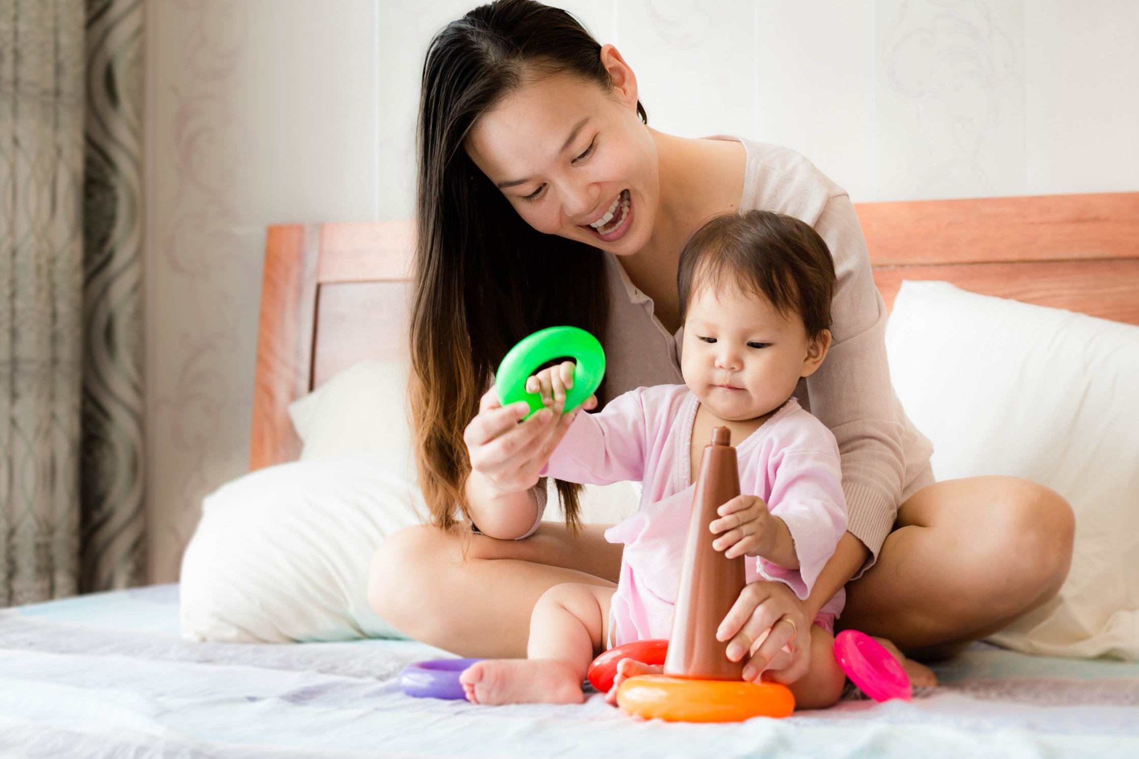 Millennial Mom Manual: Parenting Tips for Gen Y Moms | Cloudnine Blog