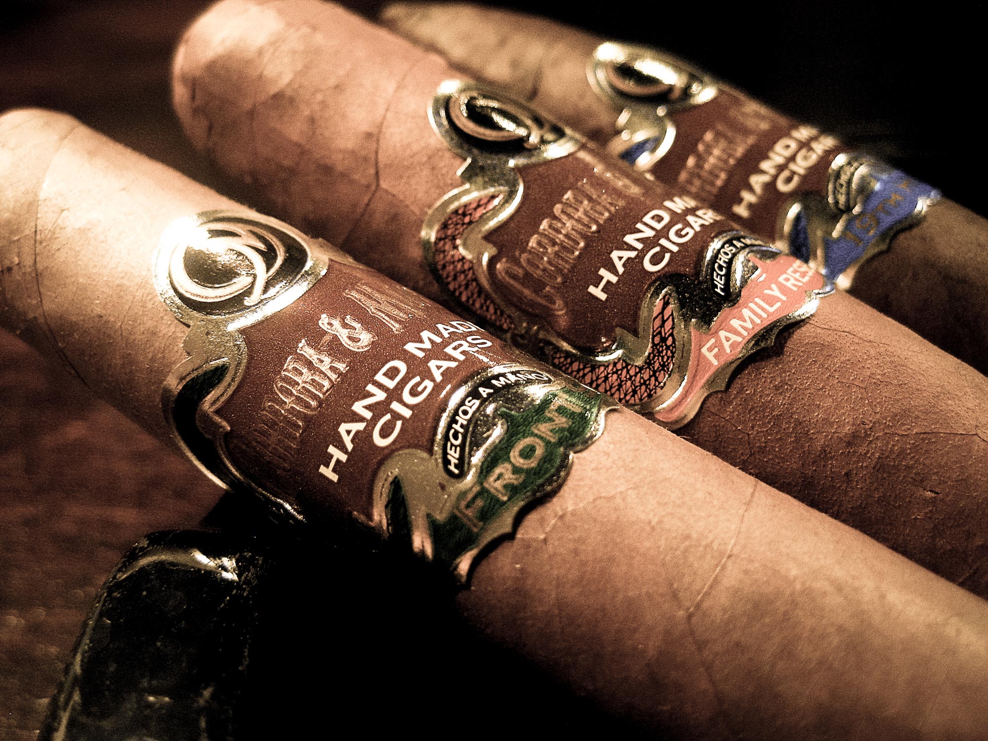 Explore Our Boutique Cigar Collection