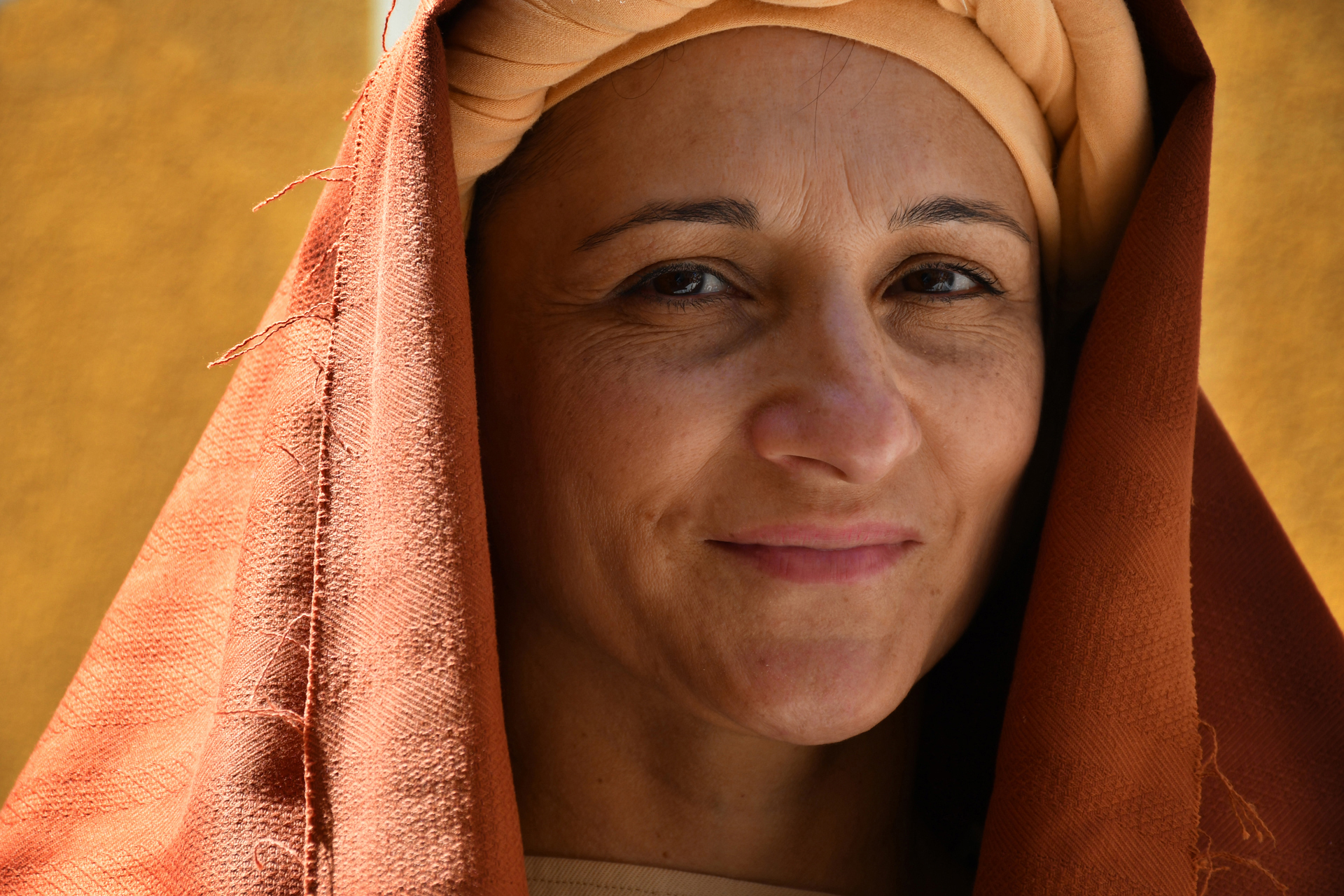 אדמה יוצרת | Susan Wolf - Into Your Arms