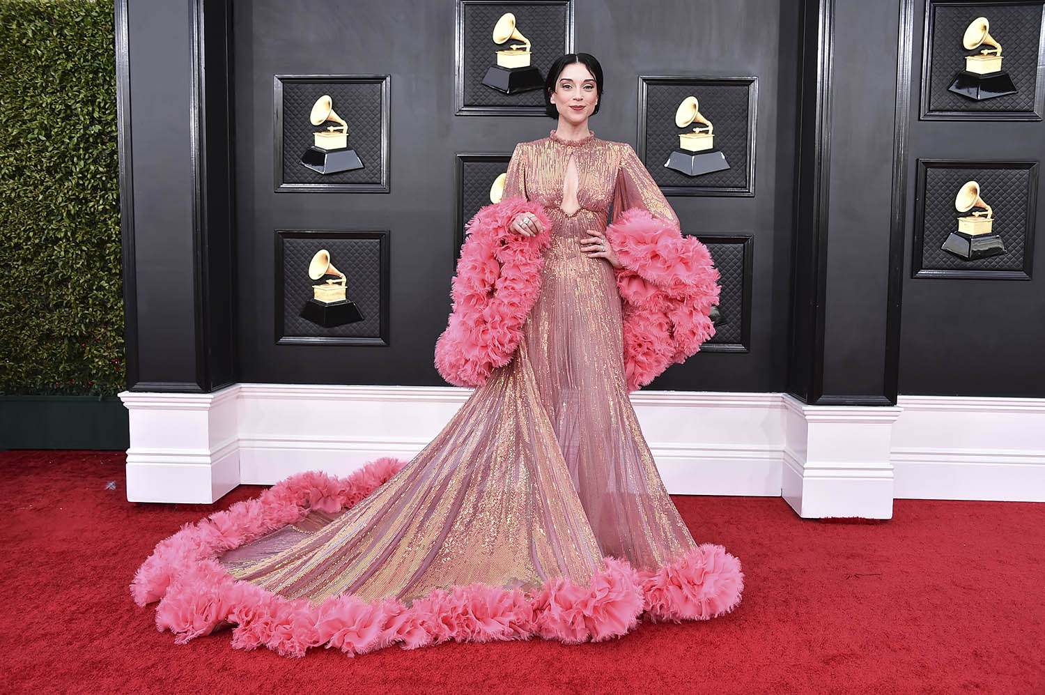 The most fabulous red carpet looks from the Grammys | Ensemble Magazine
