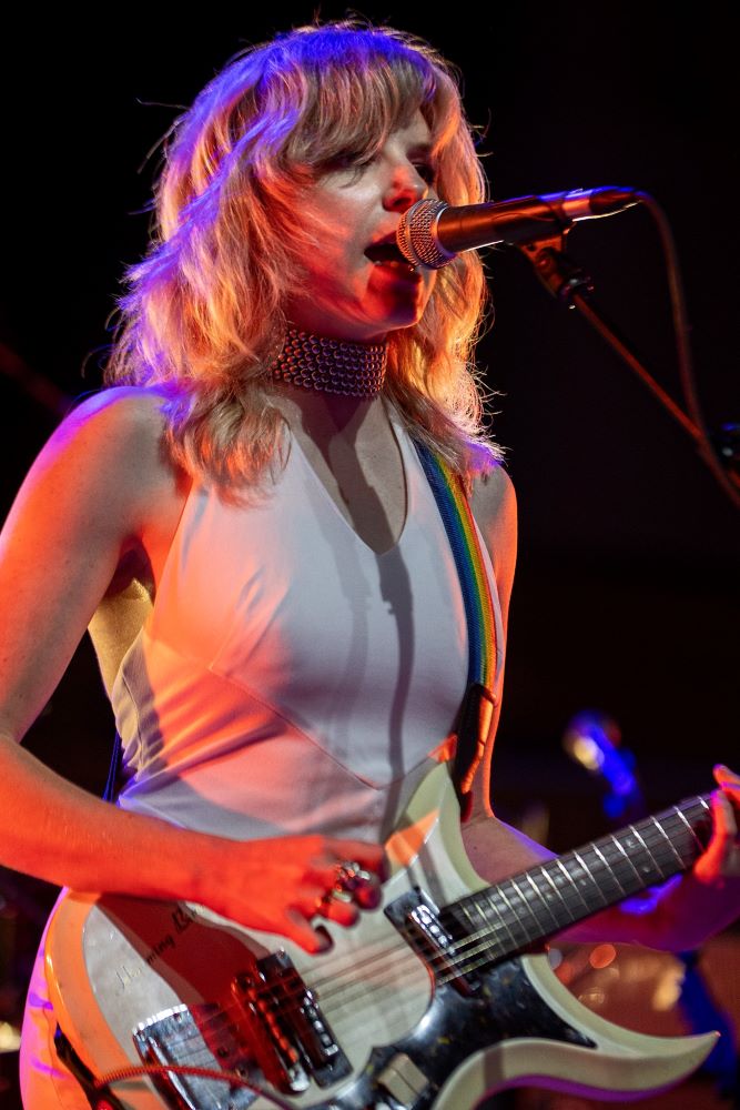 How Mermaidens’ Gussie Larkin gets her signature 70s beauty look ...