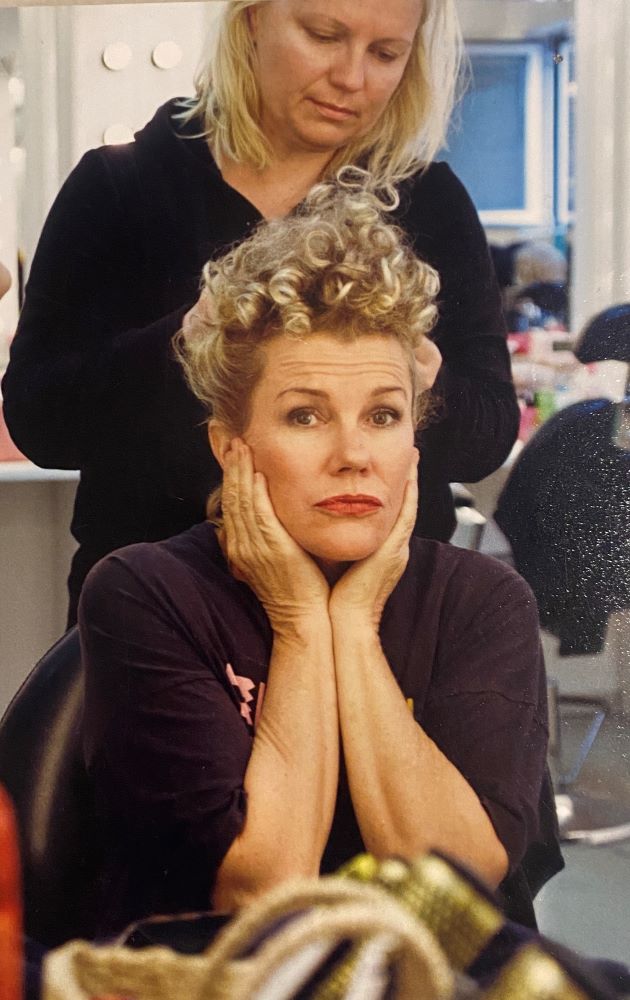 We can all learn from Robyn Malcolm’s candid life in beauty | Ensemble ...