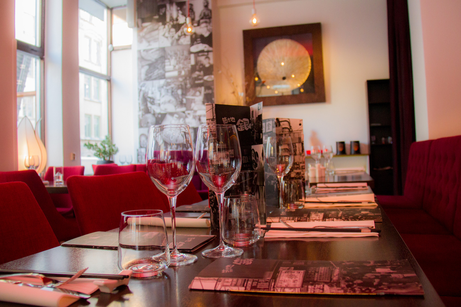 Hem - MoonCake Restaurang