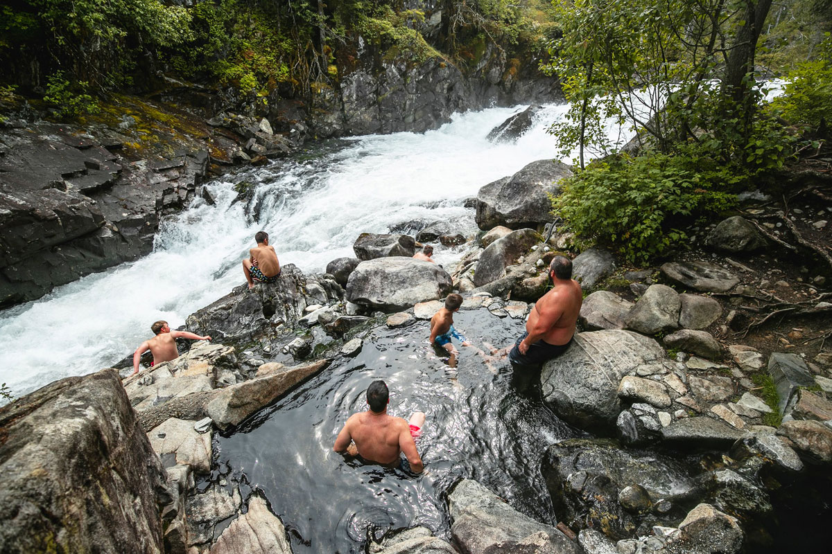 The Ultimate All-Inclusive Alaska Vacation for Couples