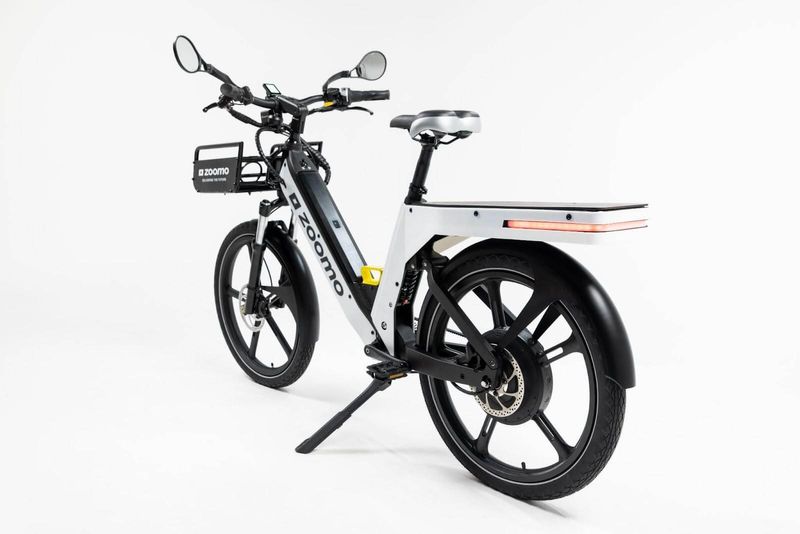 E-Bikes for Corporate Fleets: Faster, Greener, Cheaper | Zoomo