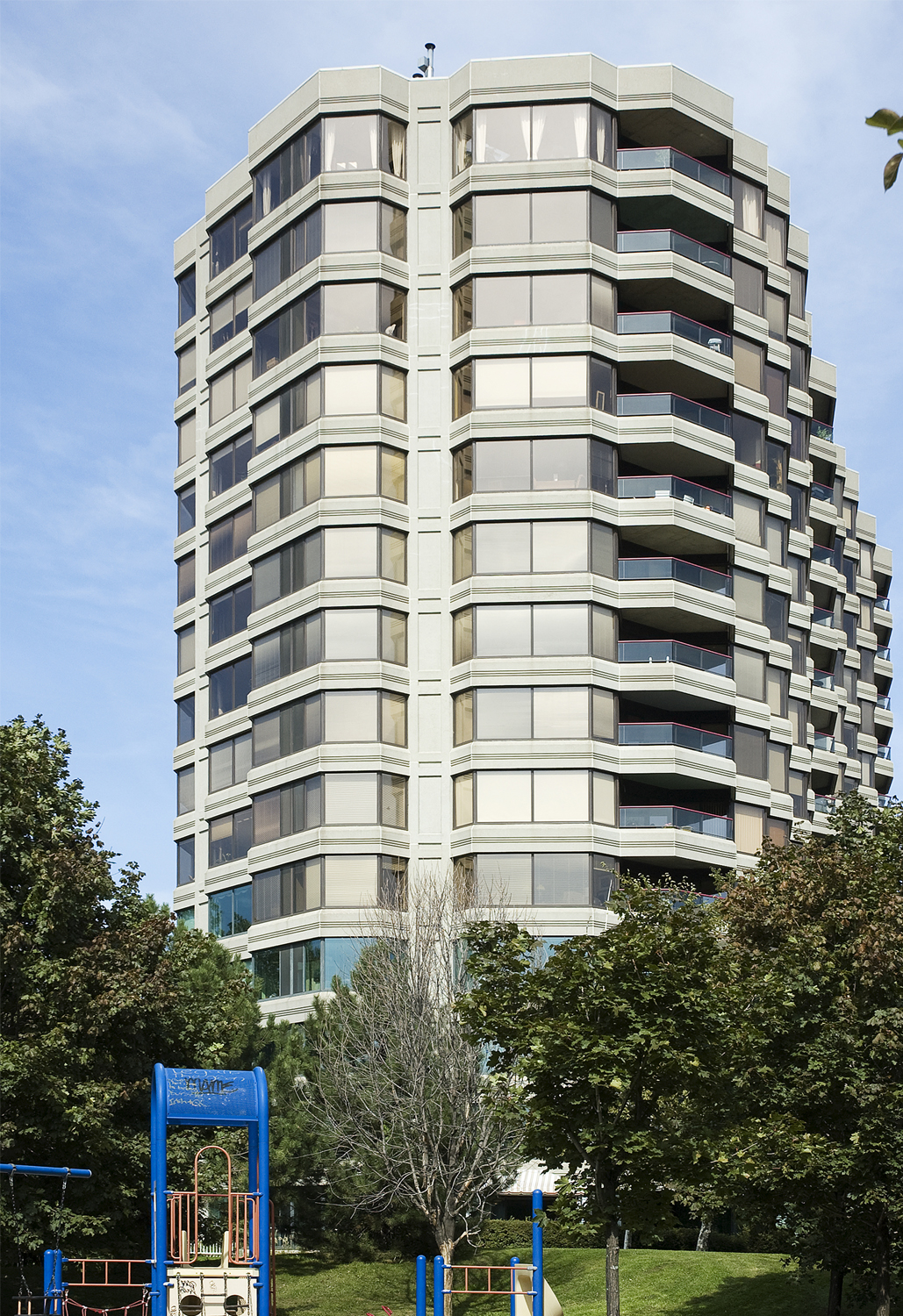 Le Club Marin